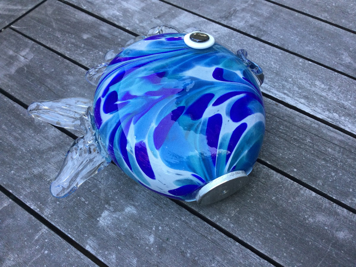 Fish Garden Sculpture, Azul – GardenArt.com